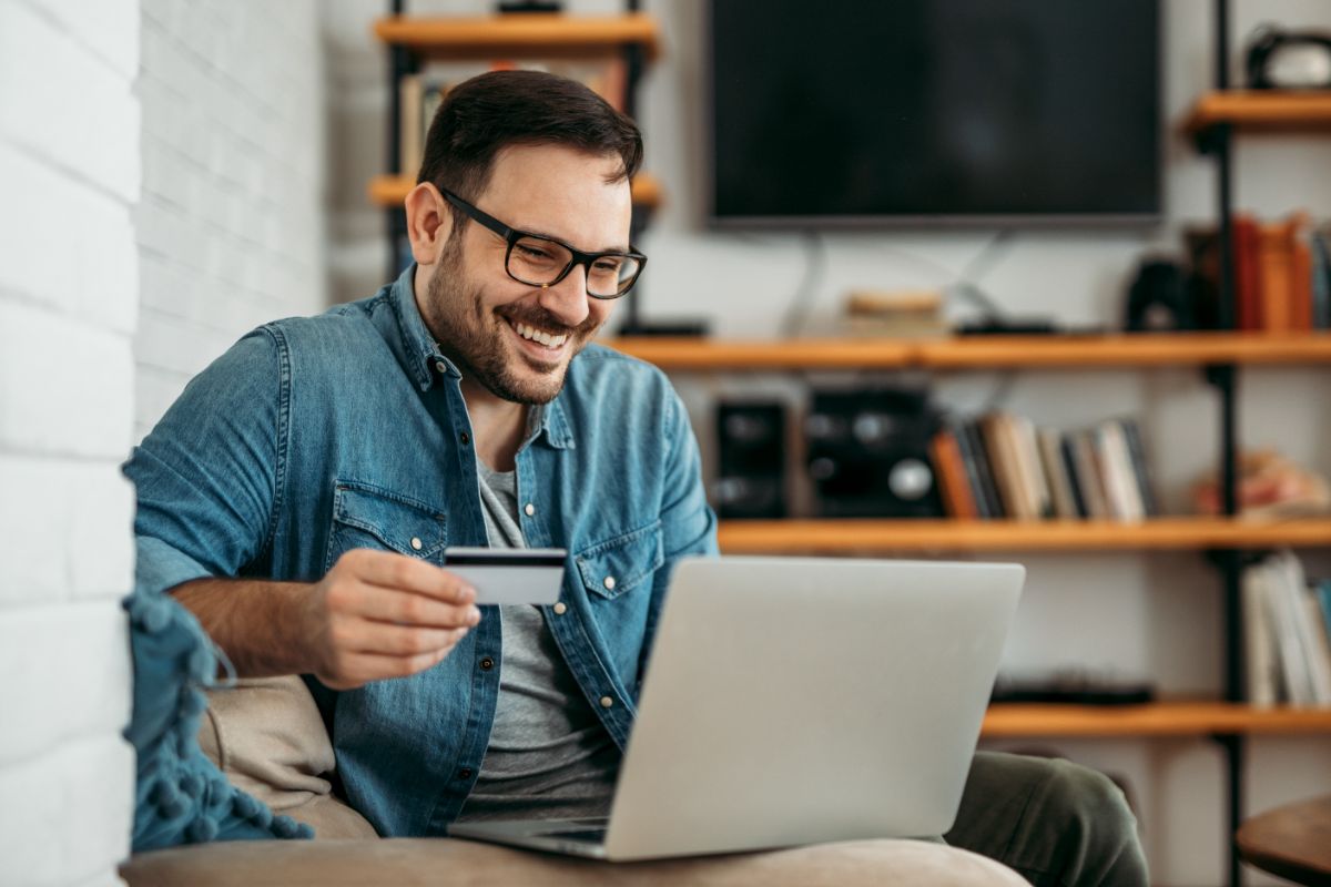 The Economic and Environmental Benefits of Ecommerce